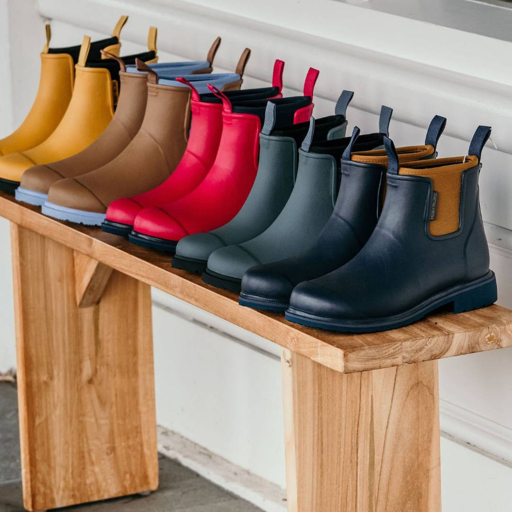 STOCKISTS